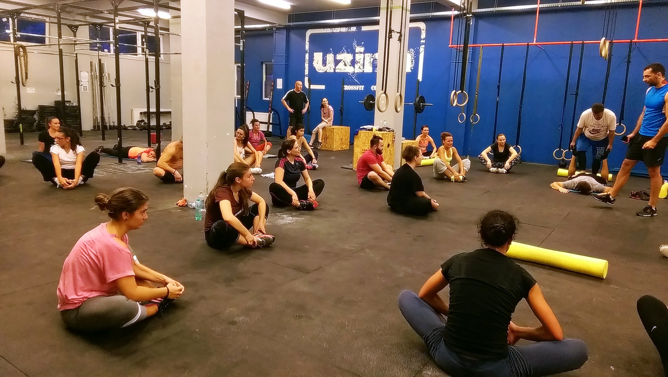CrossFit pentru fete | Uzina | CrossFit Columna | Prima sala de ...