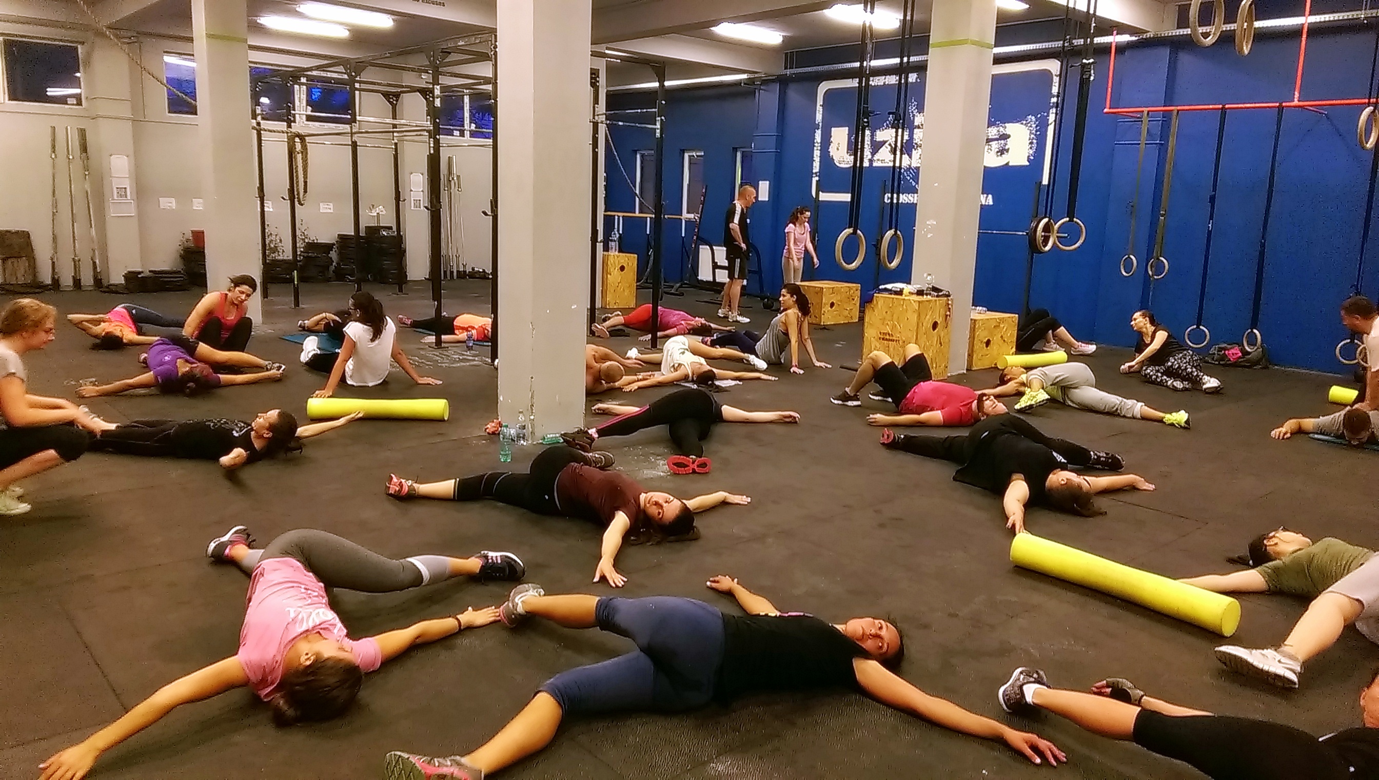 CrossFit pentru fete | Uzina | CrossFit Columna | Prima sala de ...