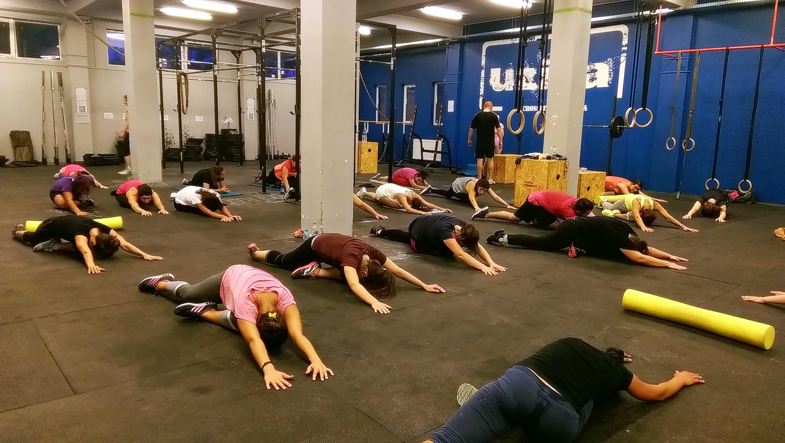 CrossFit pentru fete | Uzina | CrossFit Columna | Prima sala de ...